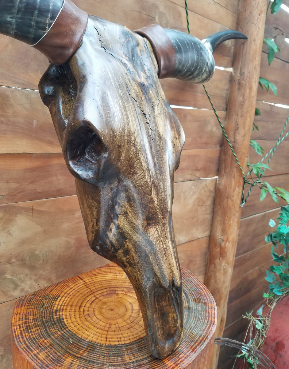 Longhorn Skull – Fine Wood Carvings
